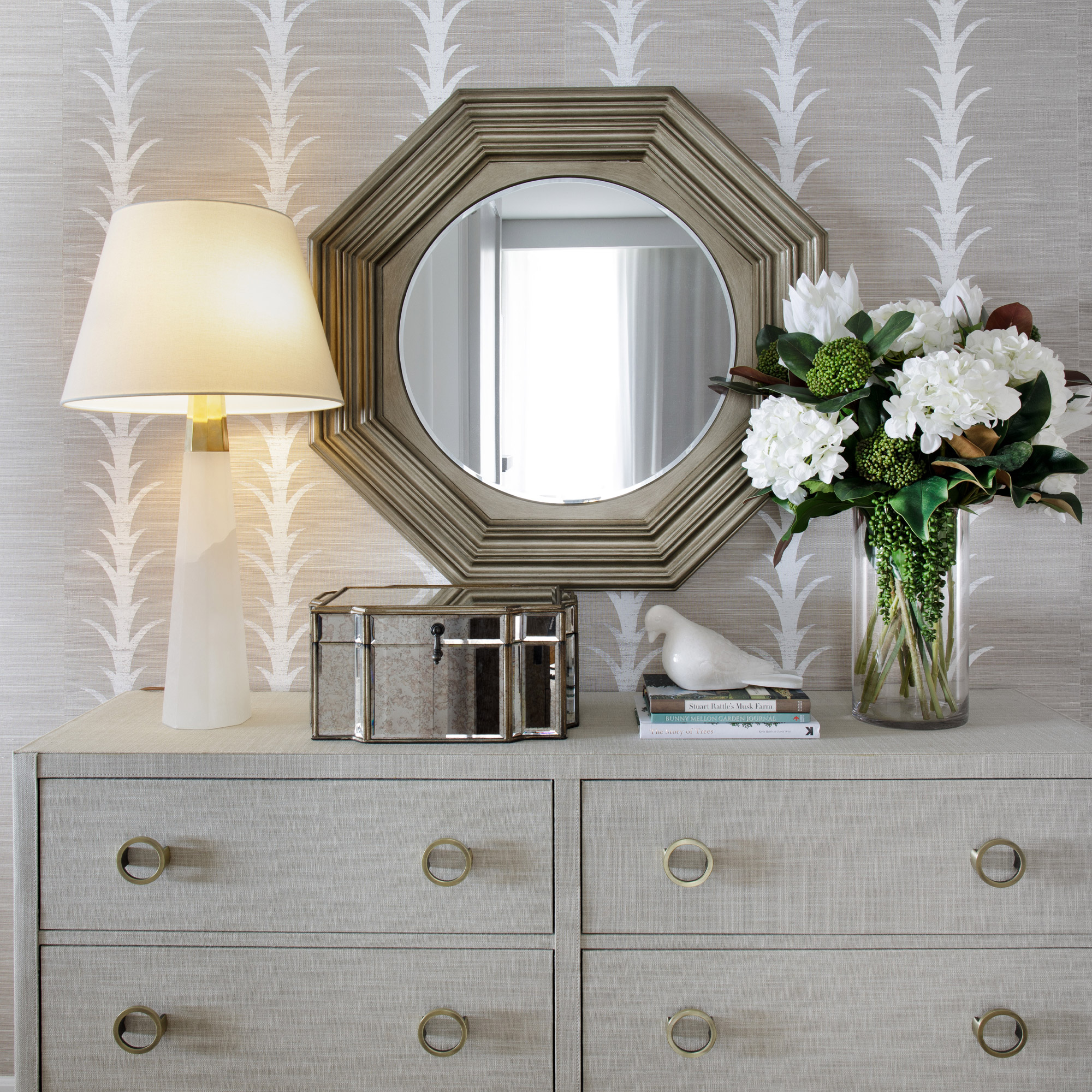 Olsen Table Lamp (Alabaster and Brass) - Bloomingdales Lighting